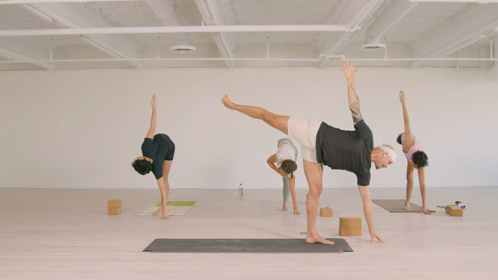 Vinyasa Yoga Explained: Comprehensive Guide for All Levels