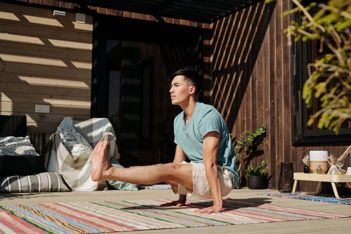 Flow State: Embracing Vinyasa in Yoga – Omstars
